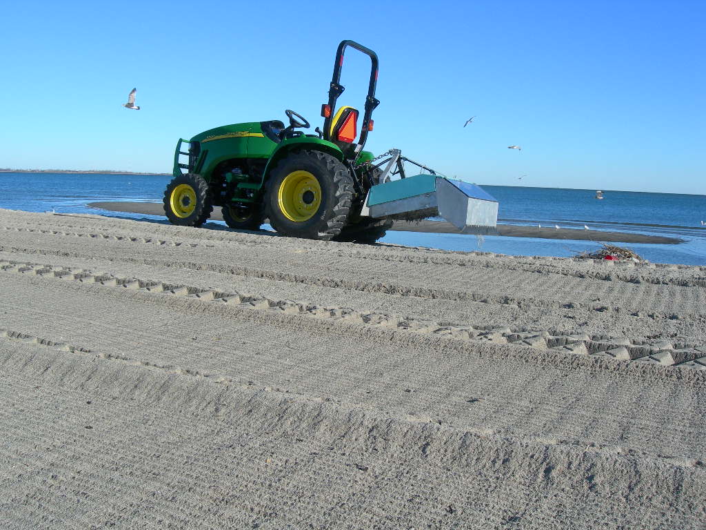 SAND MAN TT Sand Sifting Beach Cleaner and Soil Screener